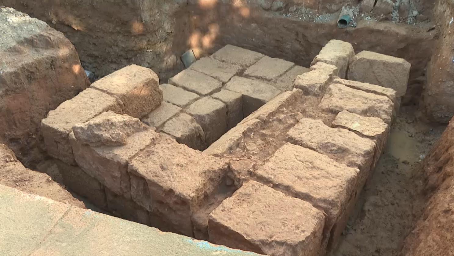 IB3N | L'Ajuntament d'Eivissa comença a extreure les restes del ...